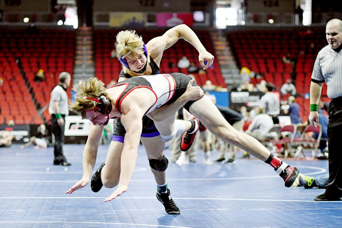 1A area wrestlers fight through | News, Sports, Jobs - Messenger News